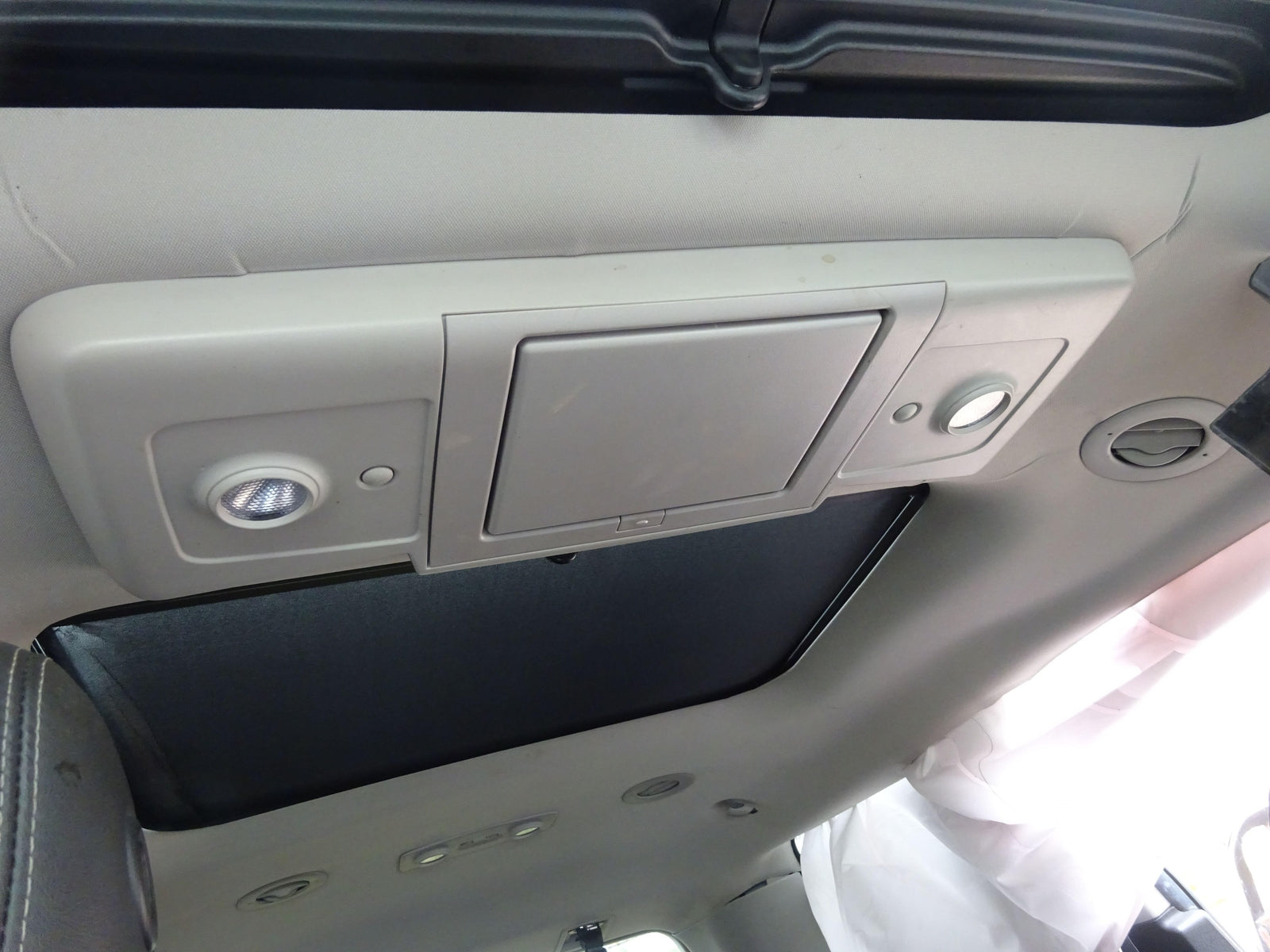 REAR CONSOLE OVERHEAD DVD PLAYER GMC ACADIA 15 16 17 – Fox Auto Salvage ...