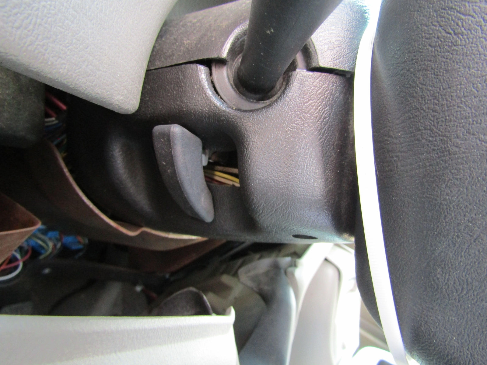 Steering Column Bare Column Shift GMC SIERRA 1500 99 – Fox Auto Salvage ...