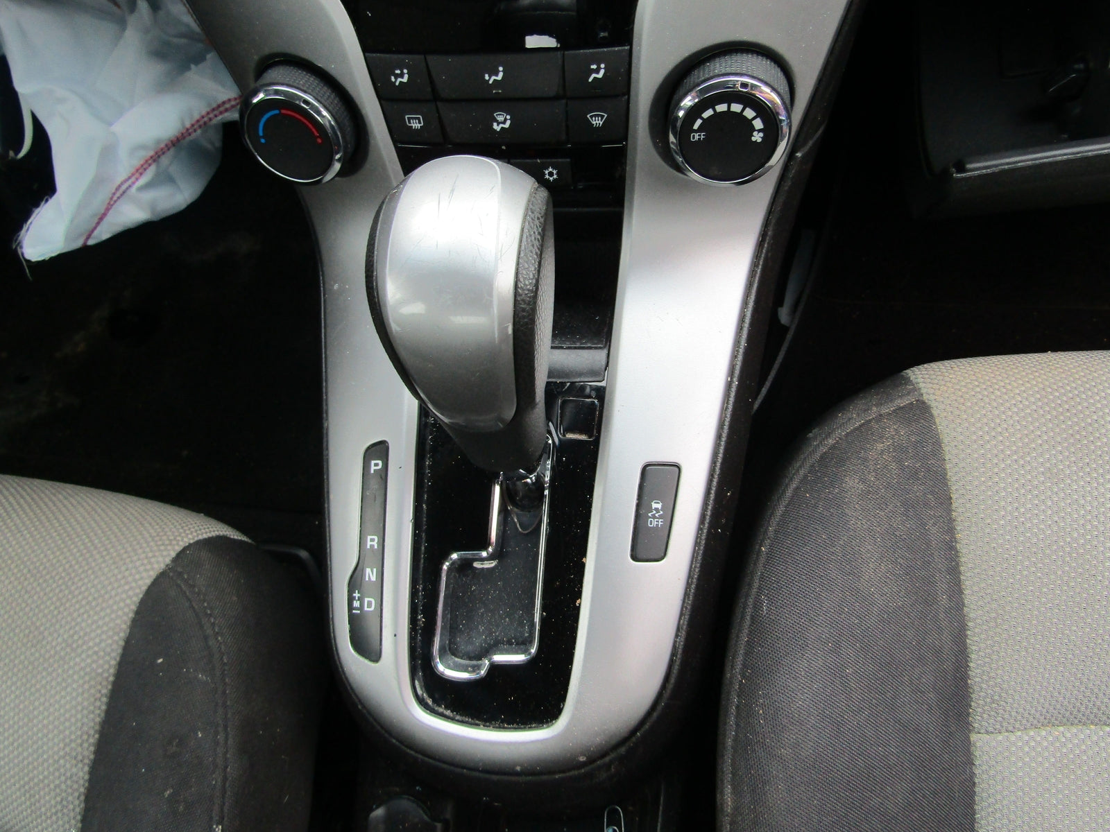 Floor Shifter CHEVY CRUZE 15 – Fox Auto Salvage & Parts