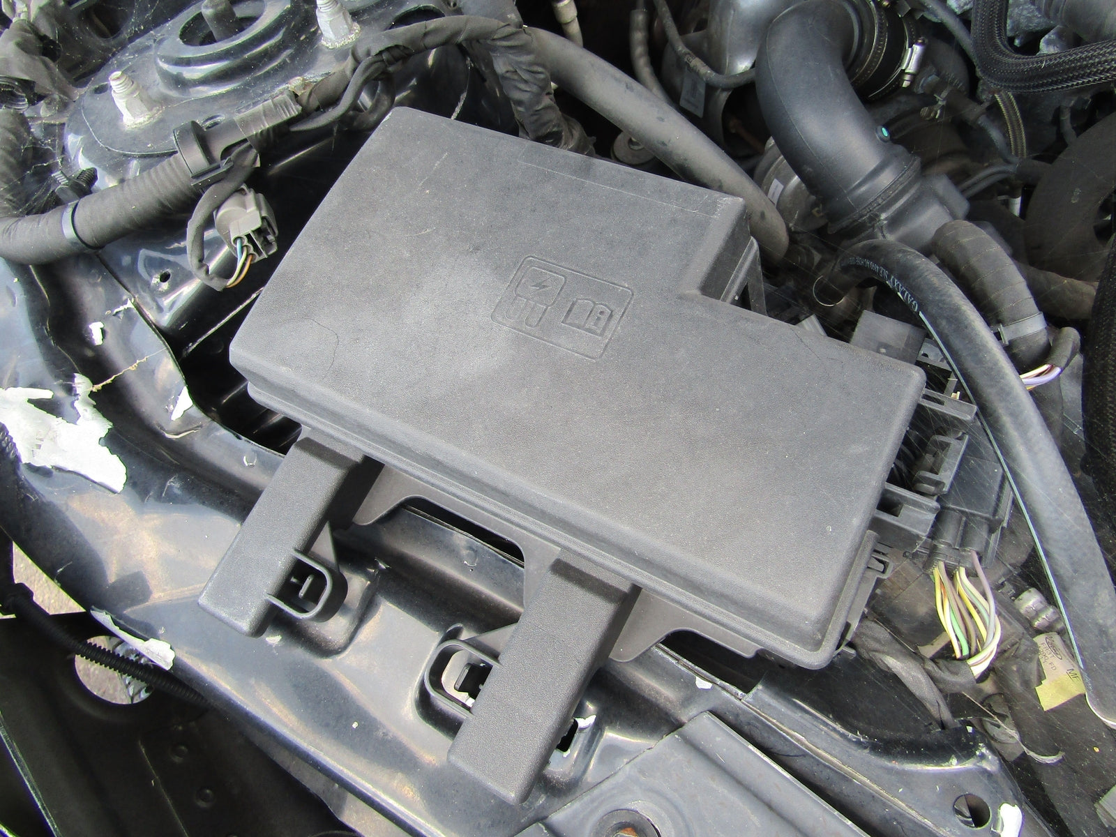Engine Fuse Box 2.3L TURBO FORD MUSTANG 15 – Fox Auto Salvage & Parts
