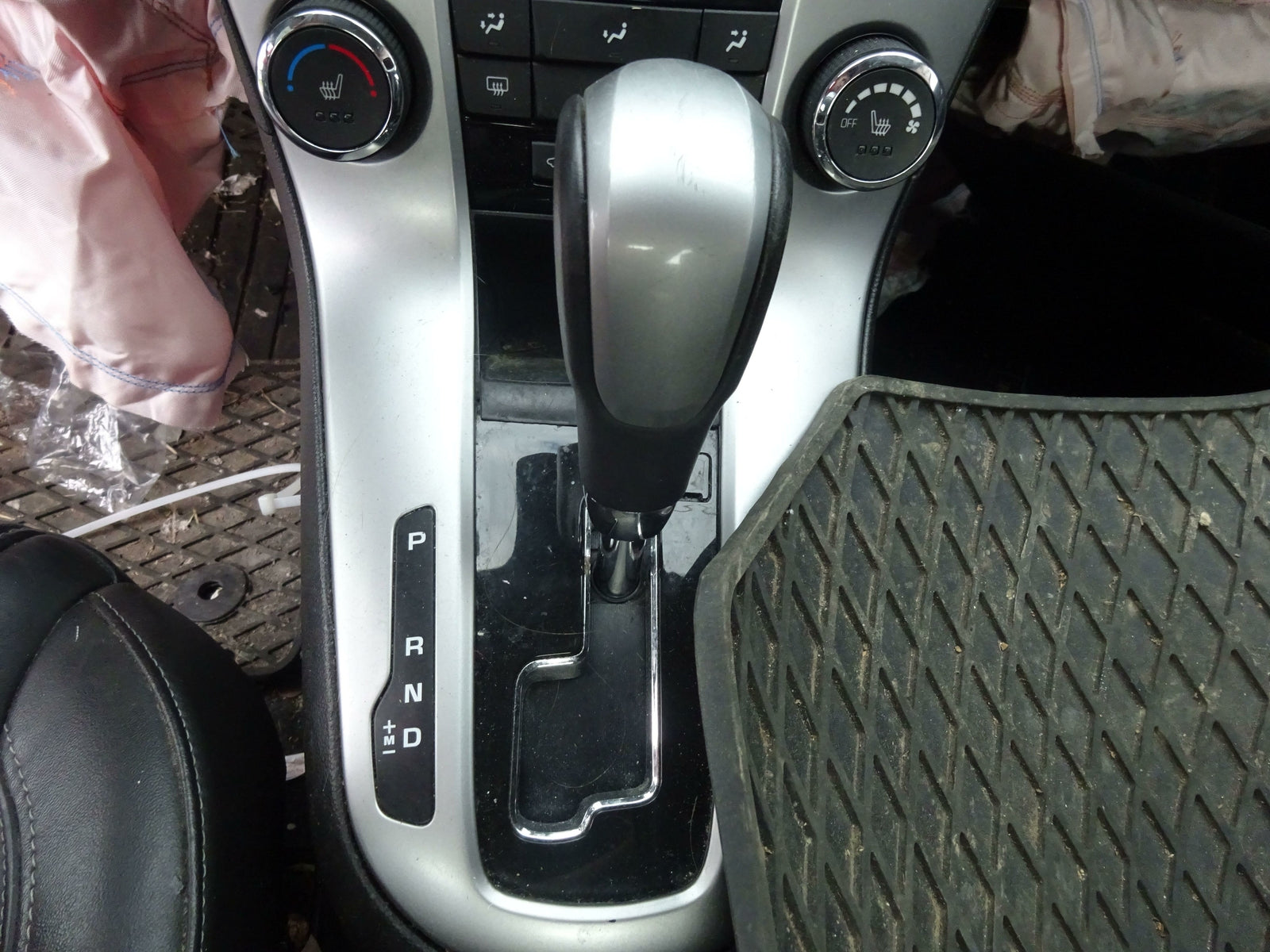 Floor Shifter CHEVY CRUZE 16 – Fox Auto Salvage & Parts