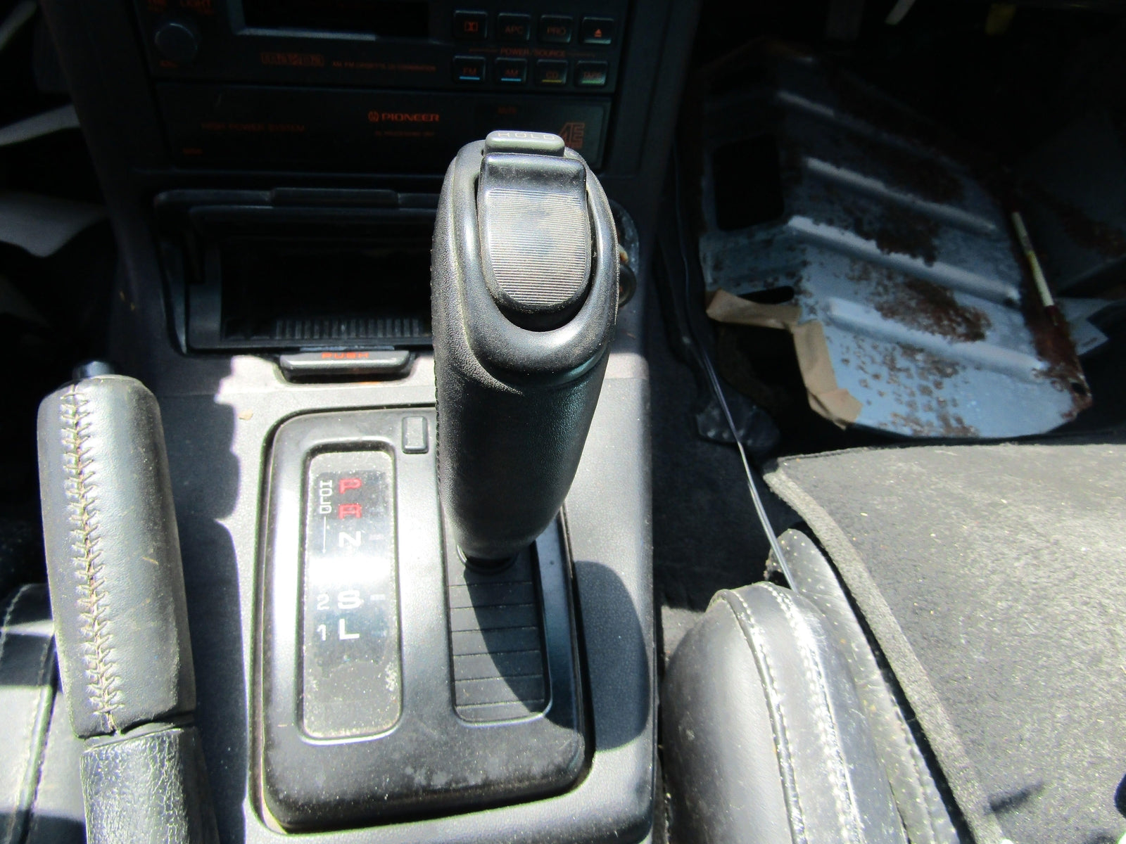Floor Shifter MAZDA RX7 89 – Fox Auto Salvage & Parts