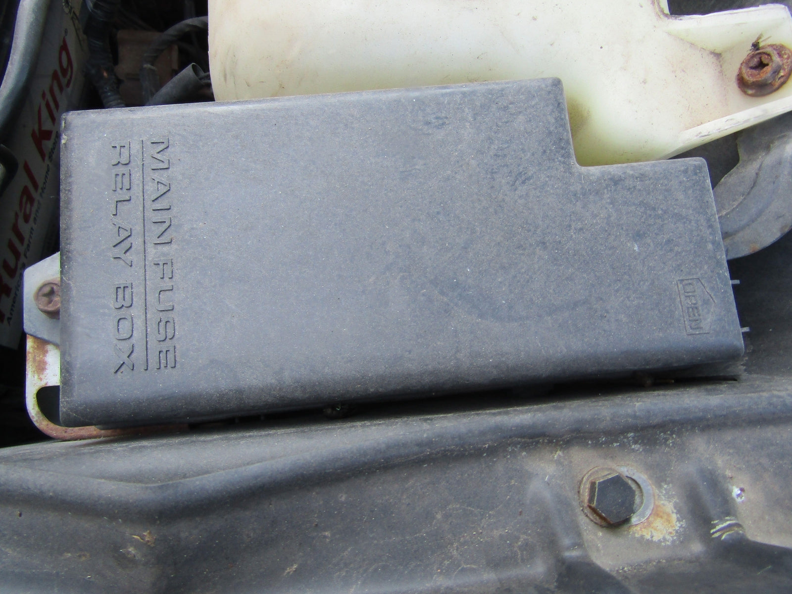 ENGINE FUSE BOX XT TURBO SUBARU FORESTER 04 – Fox Auto Salvage & Parts