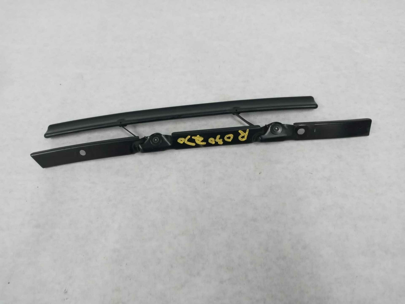 WIND DEFLECTOR RIGHT TOYOTA MR2 92 – Fox Auto Salvage & Parts