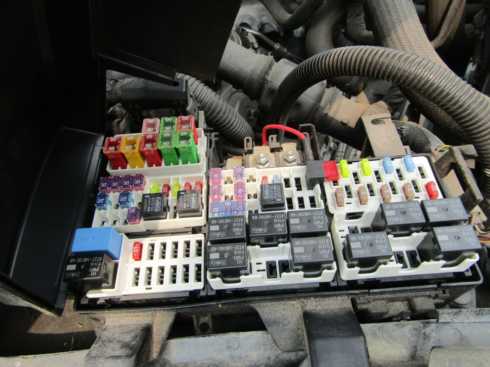 ENGINE FUSE BOX RH ENGINE BAY 2.3L TURBO FORD MUSTANG 18 19 – Fox Auto ...