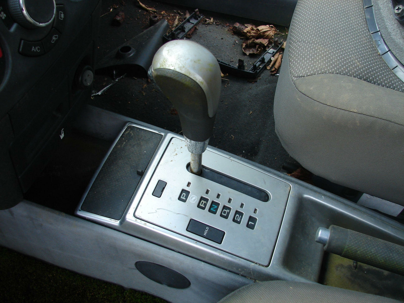 Floor Shifter CHEVY AVEO 09 – Fox Auto Salvage & Parts